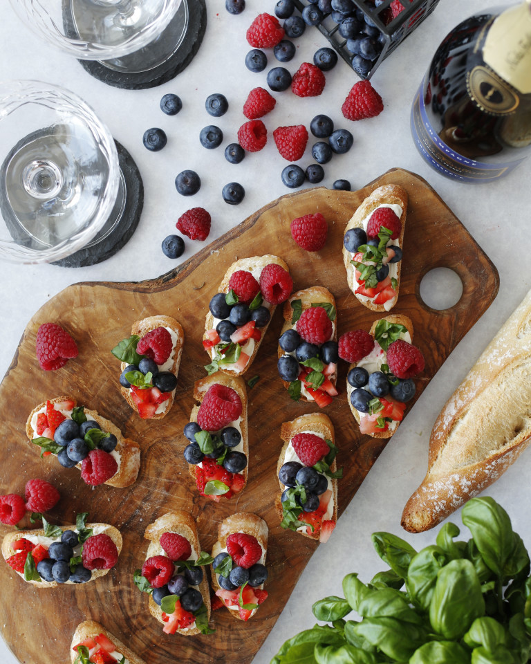 Snittur með mascapone osti og berjum - Linda Ben